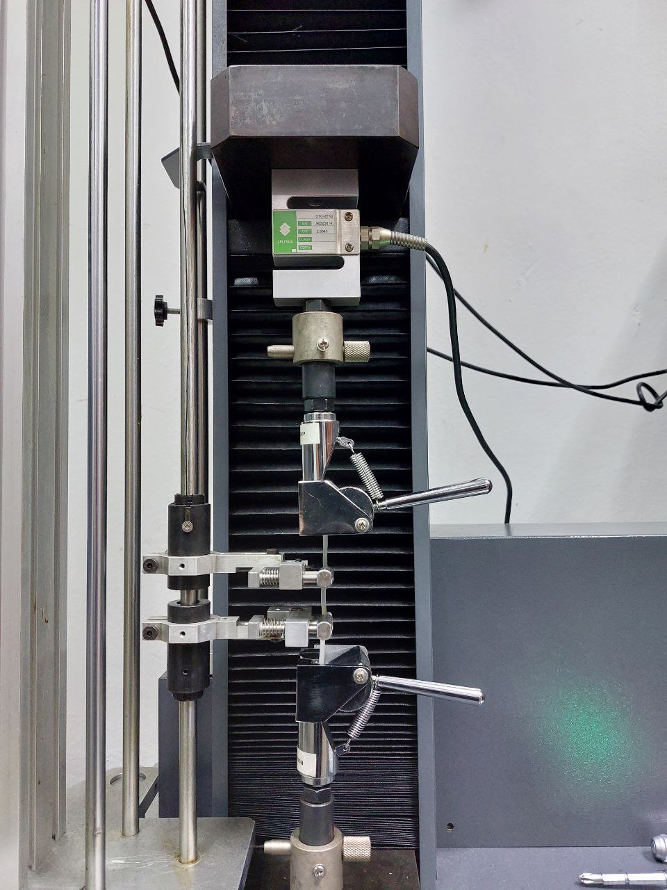 THE COMPREHENSIVE GUIDE TO ASTM D412 ELASTOMER TENSILE TESTING